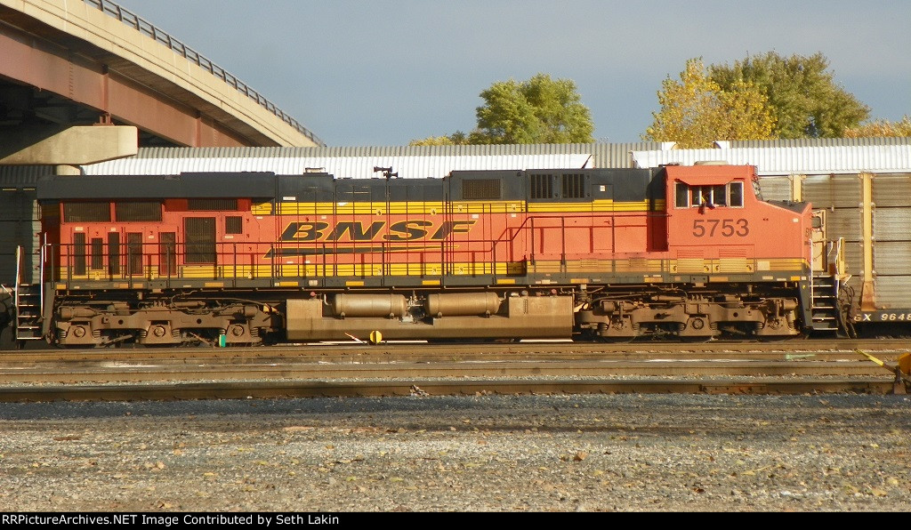BNSF 5753